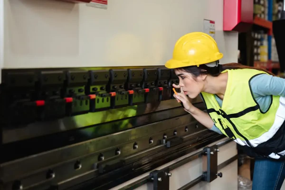 Press Brake Calibration: A Step-by-Step Guide - ADH Machine Tool