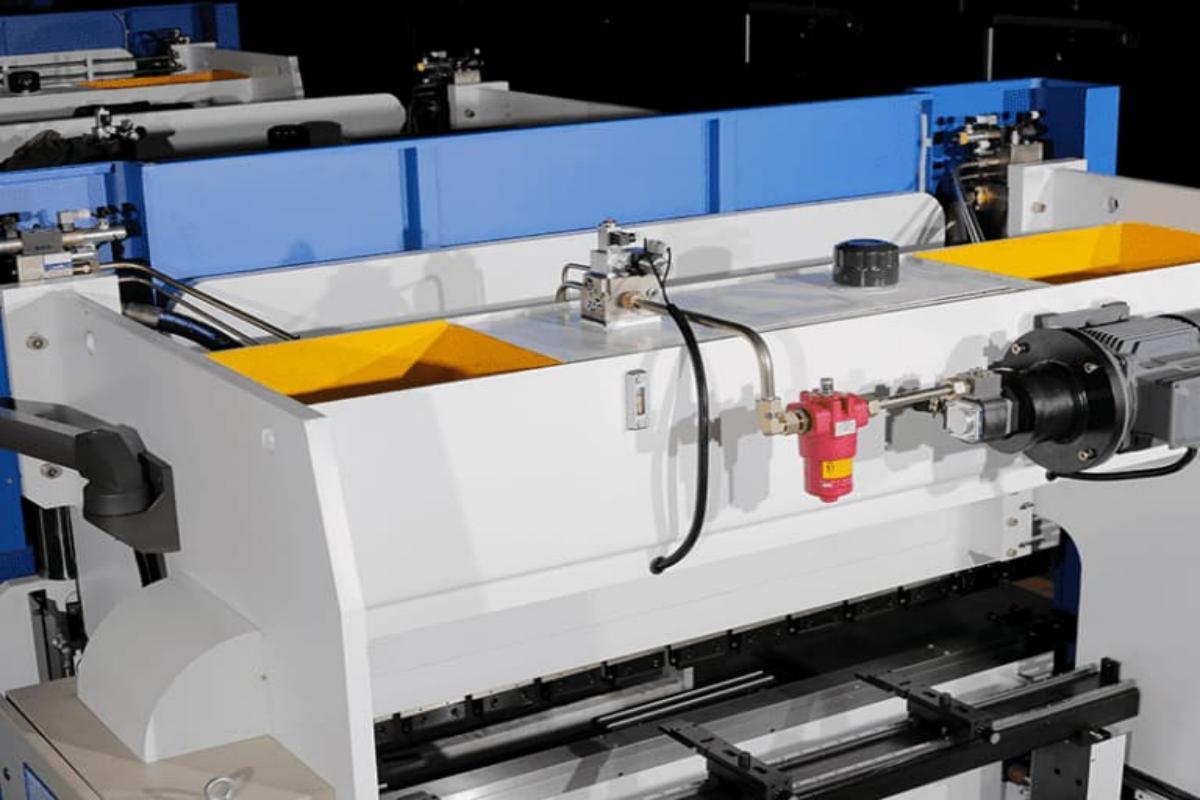 Press Brake Structure and Components Explained - ADH Machine Tool