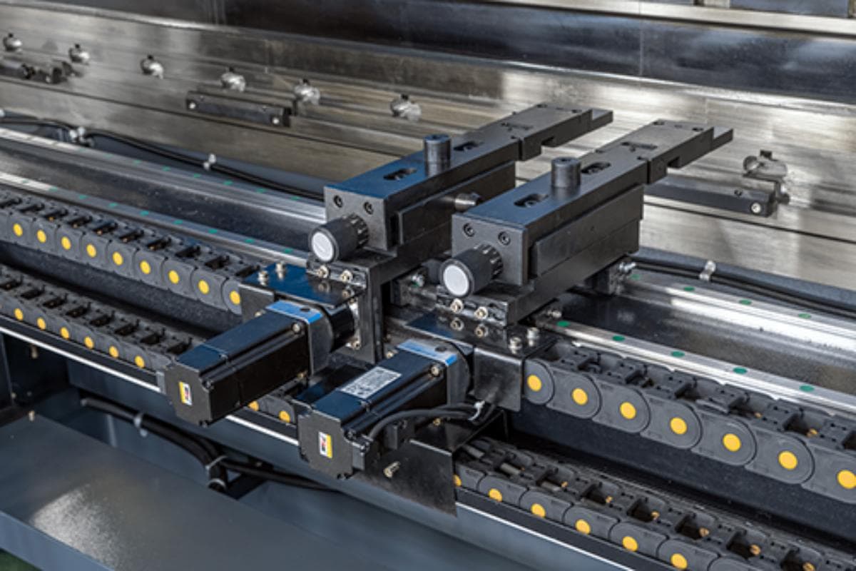 High-Quality Press Brake Tools for Precision Bending - ADH Machine Tool