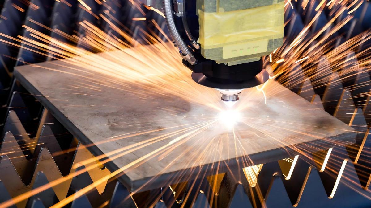 Laser Cutting Machine Procedures: A 6 Steps Guide - ADH Machine Tool