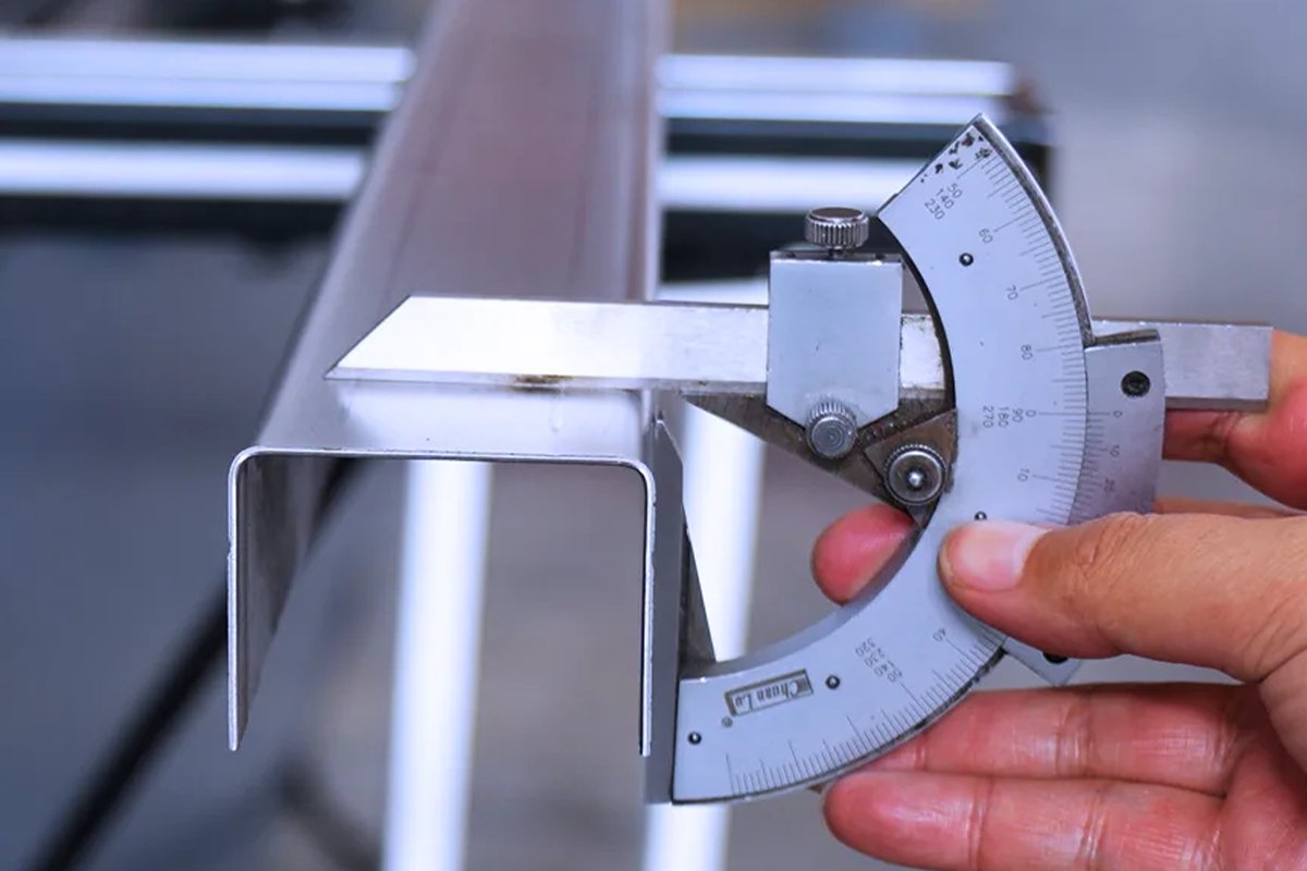 How Accurate is a Press Brake? A Deep Dive into Precision - Machine RFQ