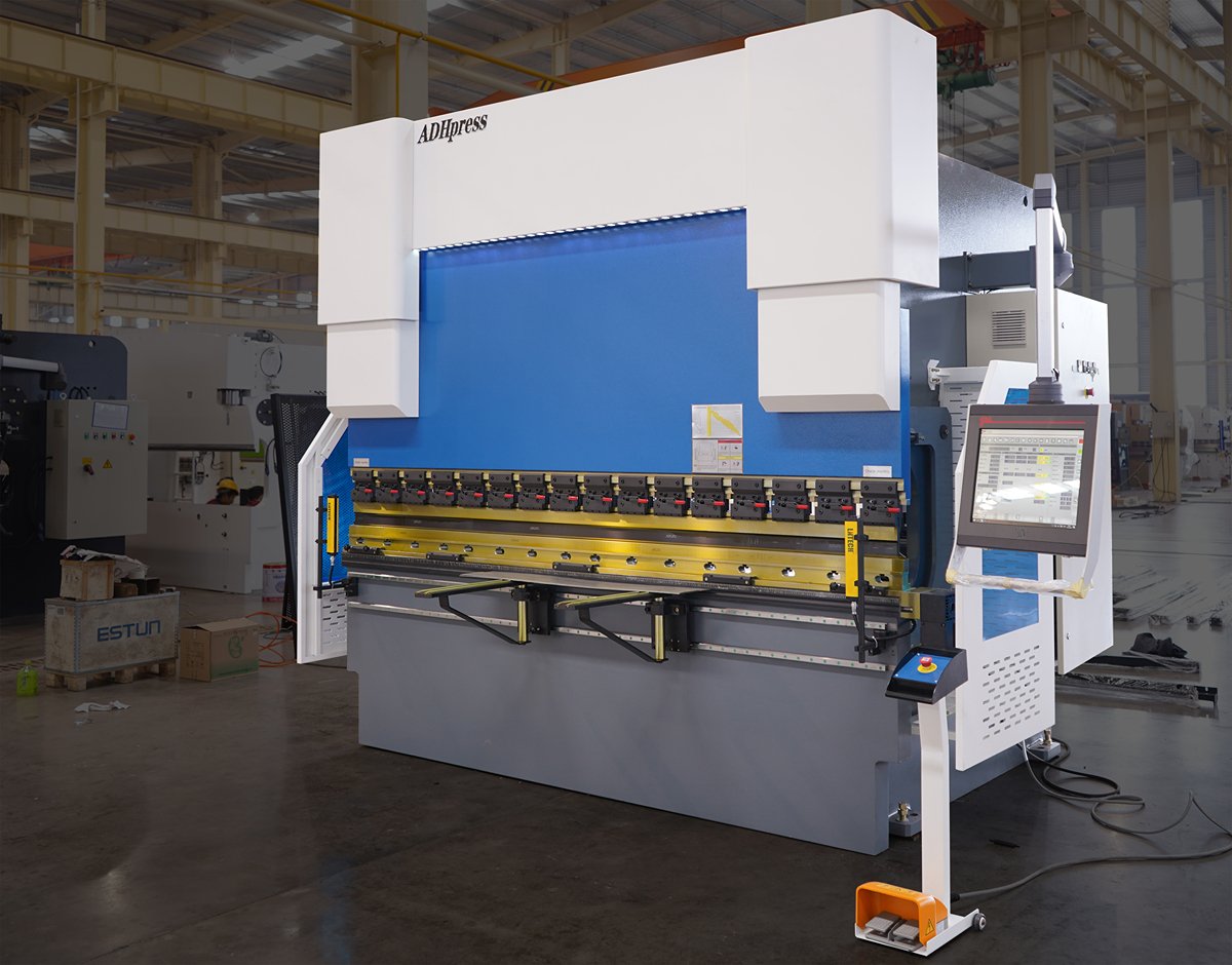 Hvor Rask Er en Kantpresse? - ADH Machine Tool