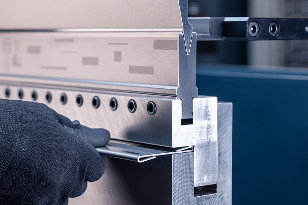 How to Shim a Press Brake: The Ultimate Guide to Eliminating Deflection ...