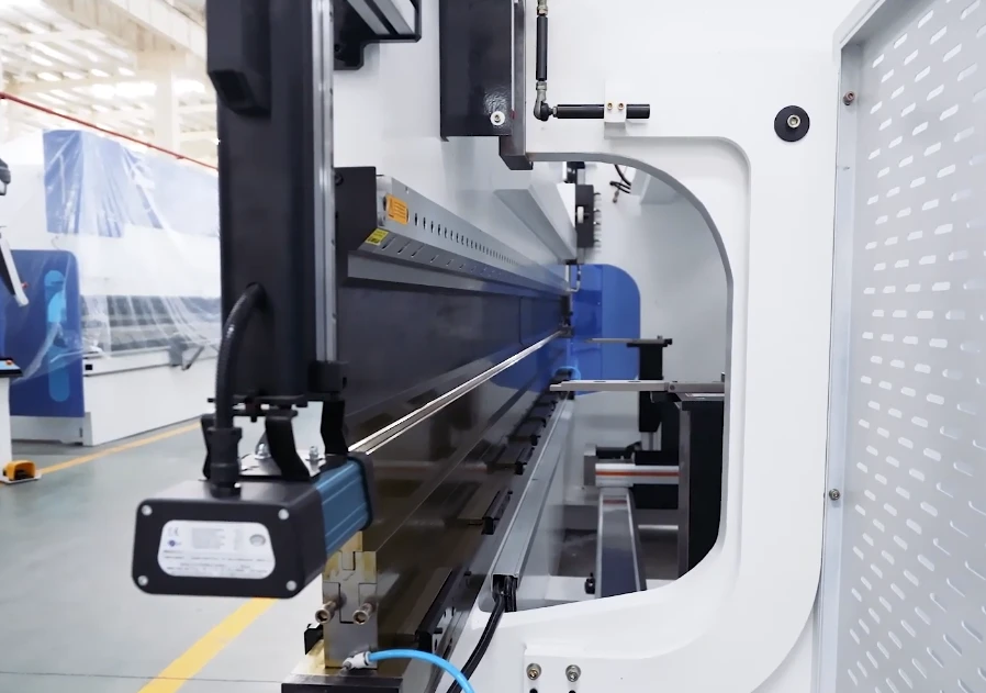 How to Evaluate a 4-Meter Shear and Press Brake Package - ADH Machine Tool